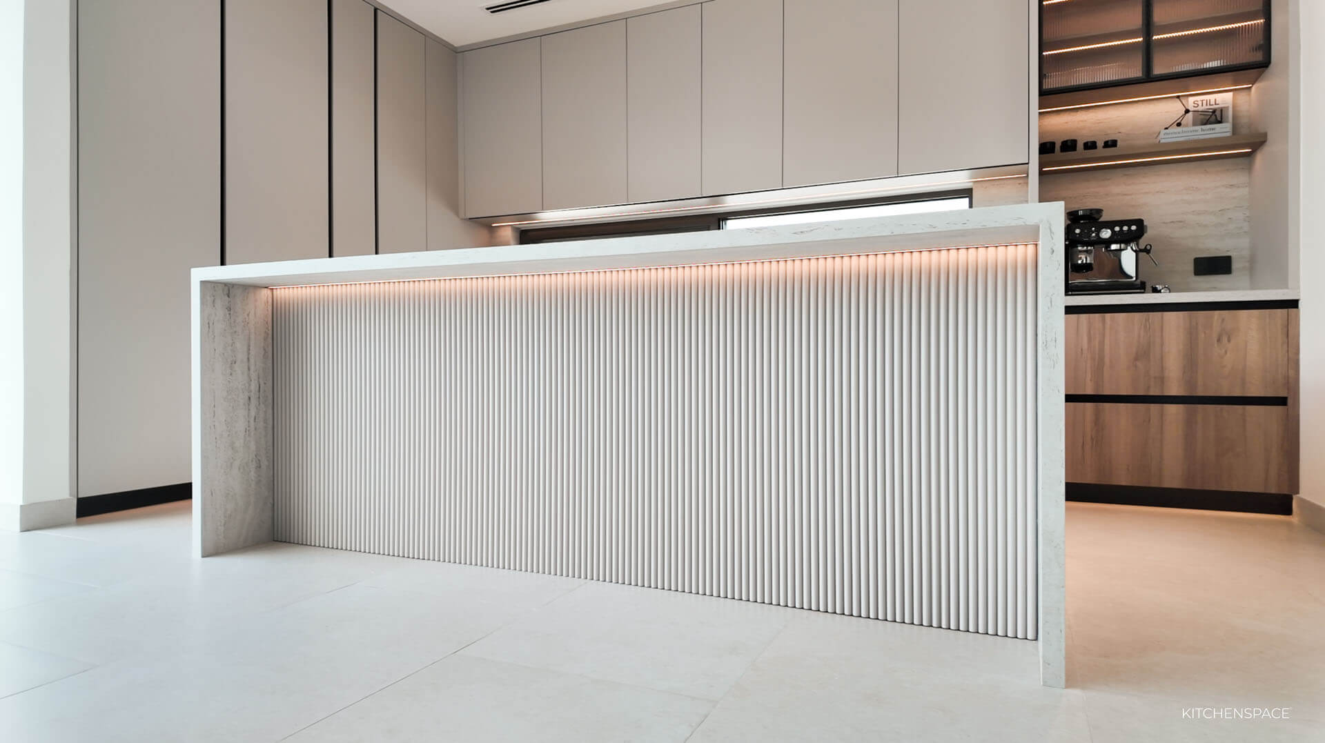Modern Minimalist Fluted Island Kitchen | KITCHENSPACE